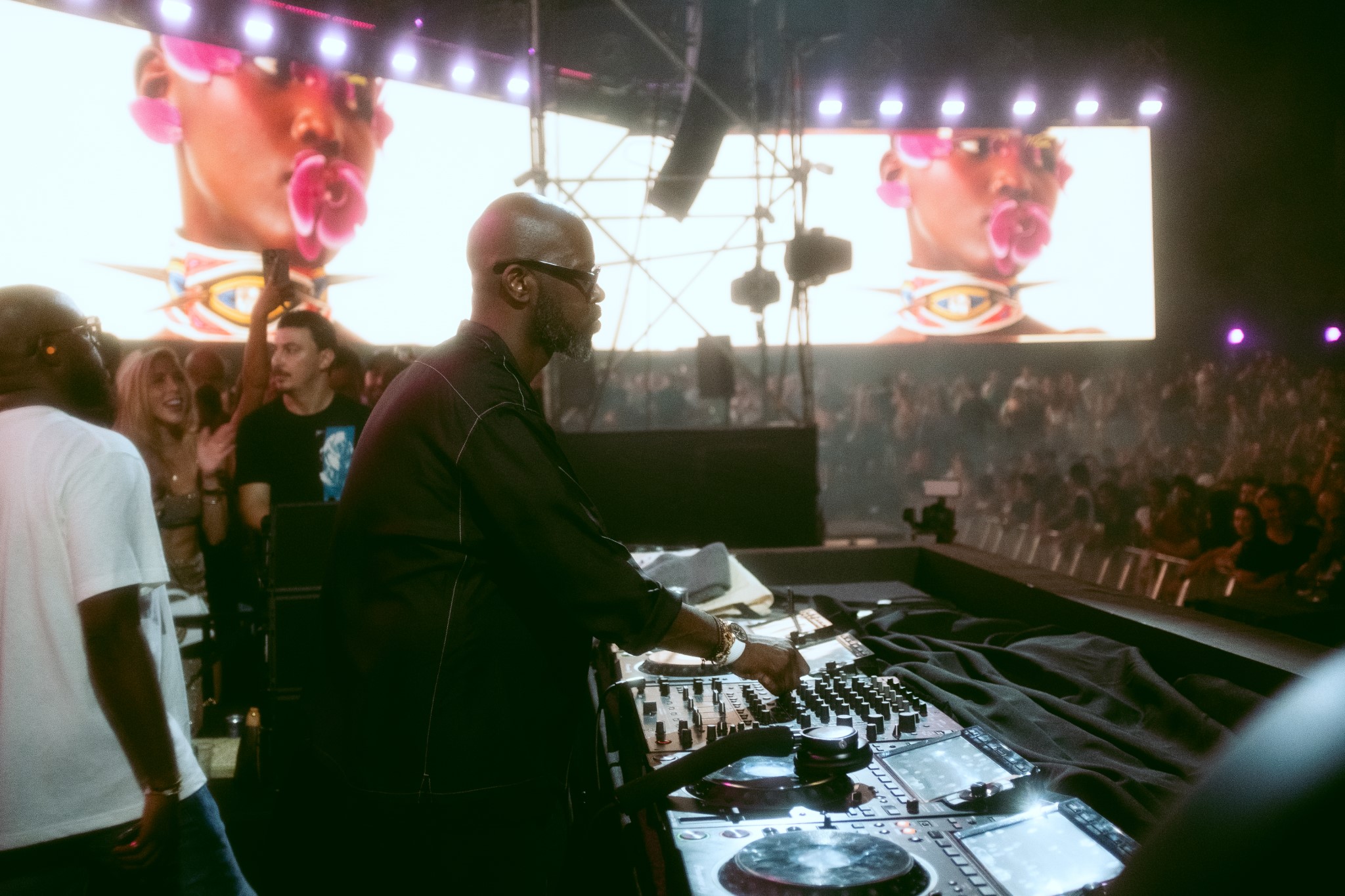 Dubai Harbour Soars to New Heights with WHITE Festival 2024 | Luxe Gulf ...